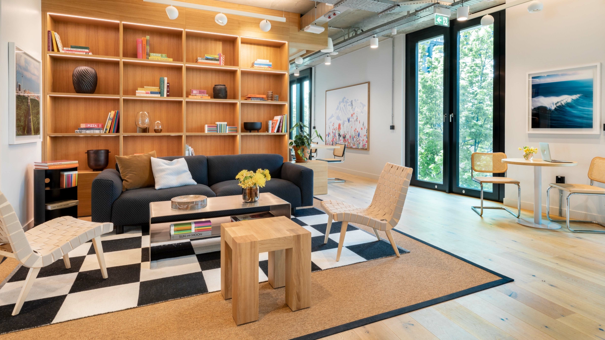 A concrete workspace with soaring windows in Berlin